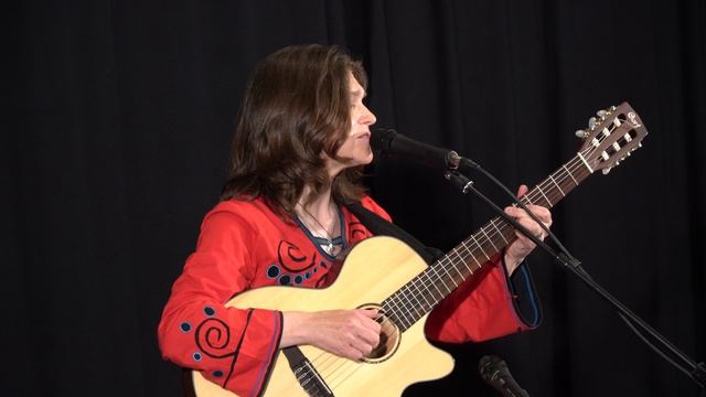 Елена Фролова «Твоя грудь, как две капли»