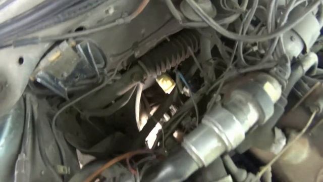 Ауди 100 С3 quattro 85 г. Отчет №8. Замена активатора блокировки межосевого дифференциала.