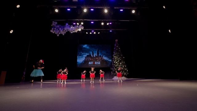 Хореография 3-5 лет "Пуговки - Весёлая зарядка" (рук. Гришина Дарья)