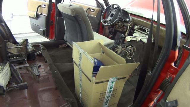 Ауди 100 C3 1984 г. Сборка салона.