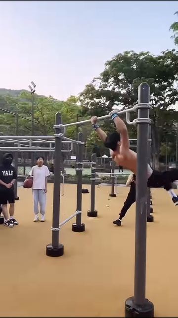 Insane freestyle bar combo 🔥 #calisthenics
