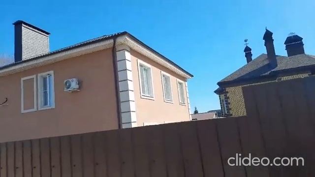 Стоит ли покрывать дом силикатно-силиконовой штукатуркой? Бывает ли выгорание цвета штукатурки?