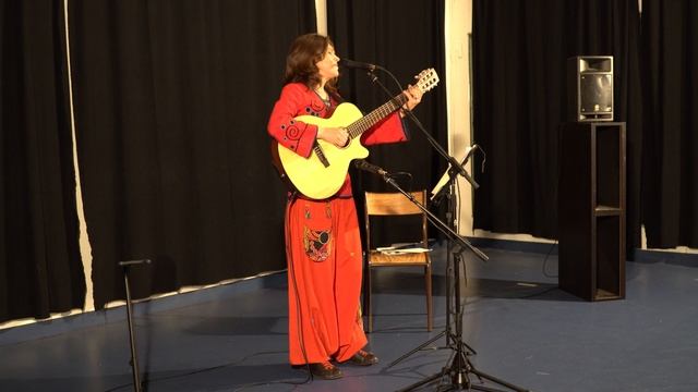 Елена Фролова "Ведь ты не добрая, не злая"