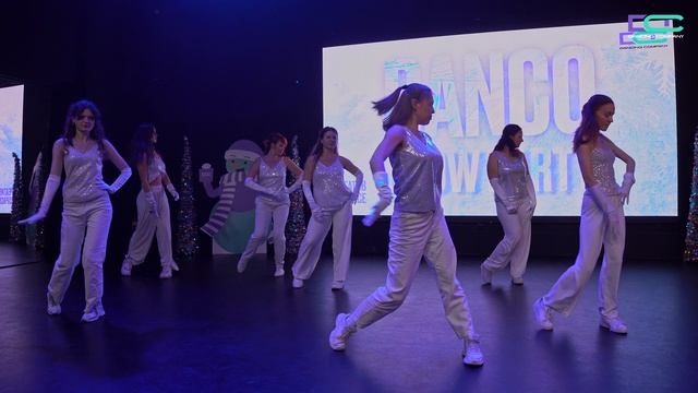 Группа Ladies dance. «Snow girls». Педагог - Роднева Дарья