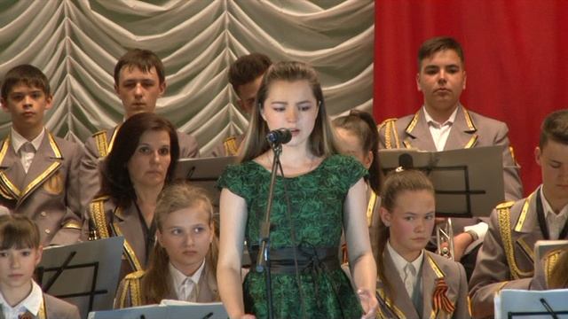 ИРА ПЕТРОВА - стихотворение "Он это видел" - автор: Илья Сельвинский