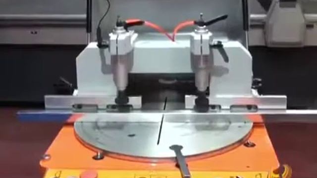 Дисковая пила пневматическая Stalex QCS-400