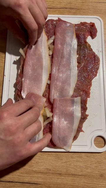 Шашлык из говядины с беконом