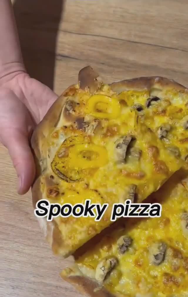 Пицца на Хэллоуин. Страшная пицца