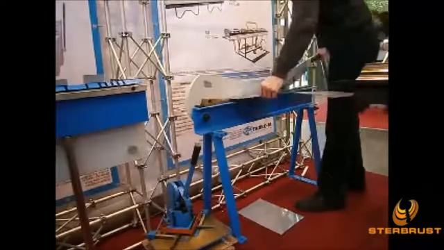 Гильотина сабельного типа MetalMaster MG 1000