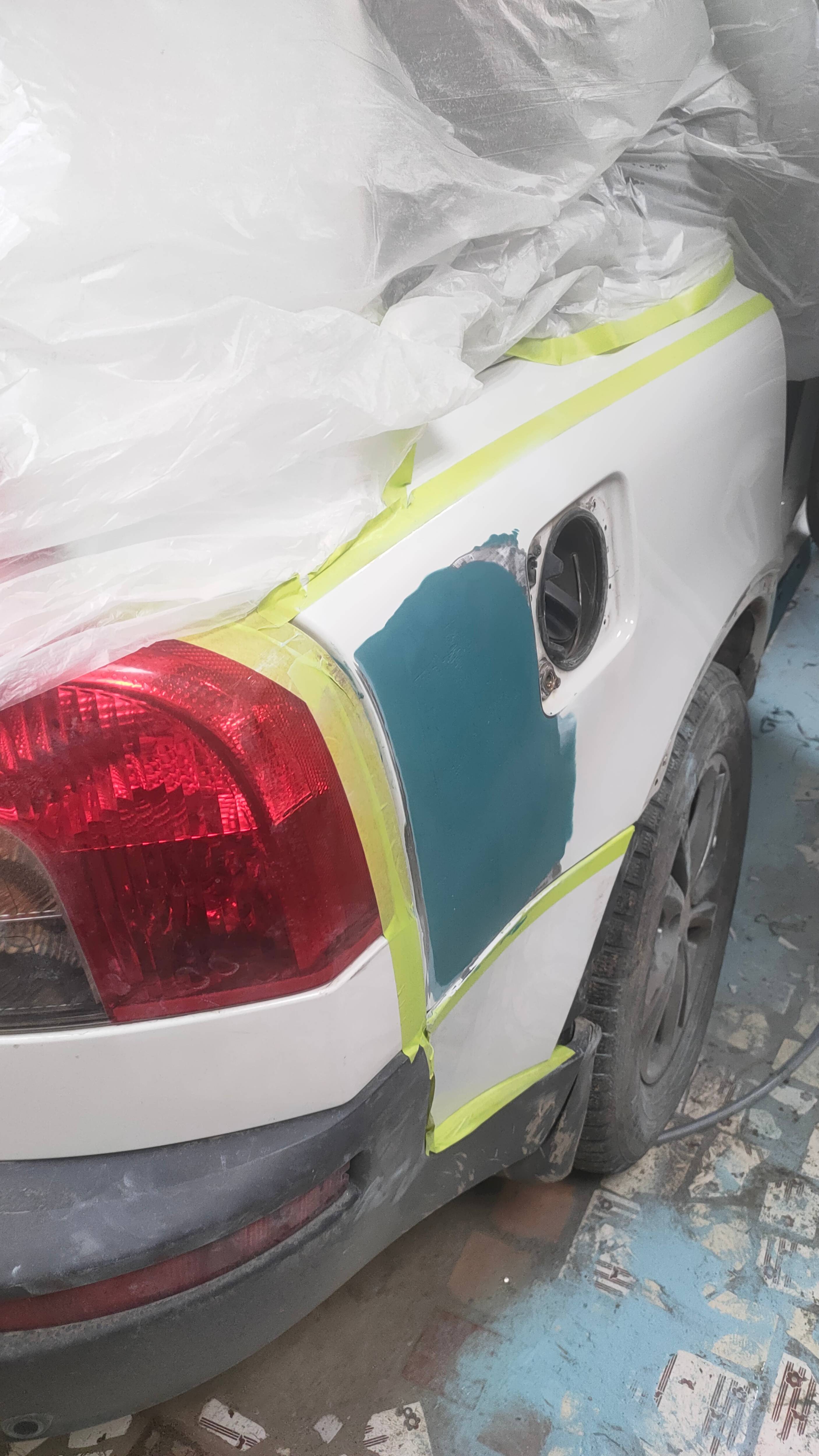 Подготовка Volvo XC 90 к покраске 5-ти деталей.