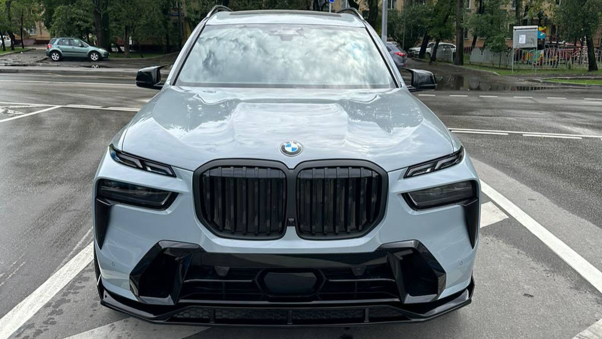 Обвес для BMW X7 LCI в цвете Brooklyn grey