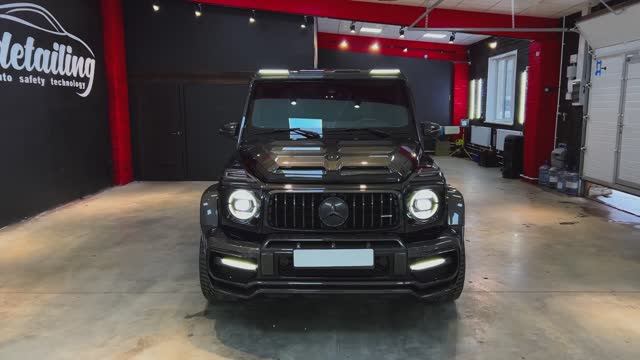 Удивительный Mercedes-Benz G63 с обвесом из карбона Renegade Design