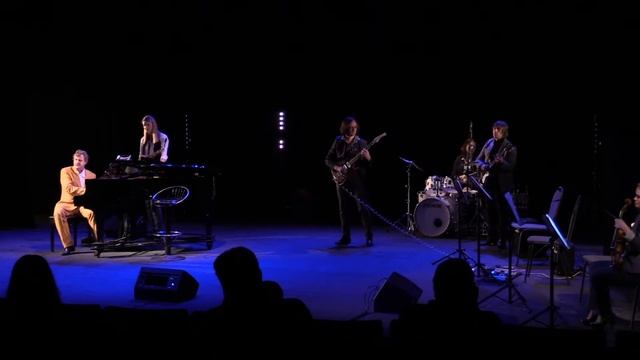 А. Семёнов. «Фотограф»