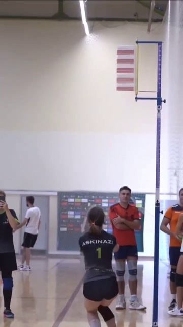 Замер высоты прыжка на турнире VolleyPlay