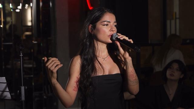 Alexa Lektar - Мужчинам бывает больно |41