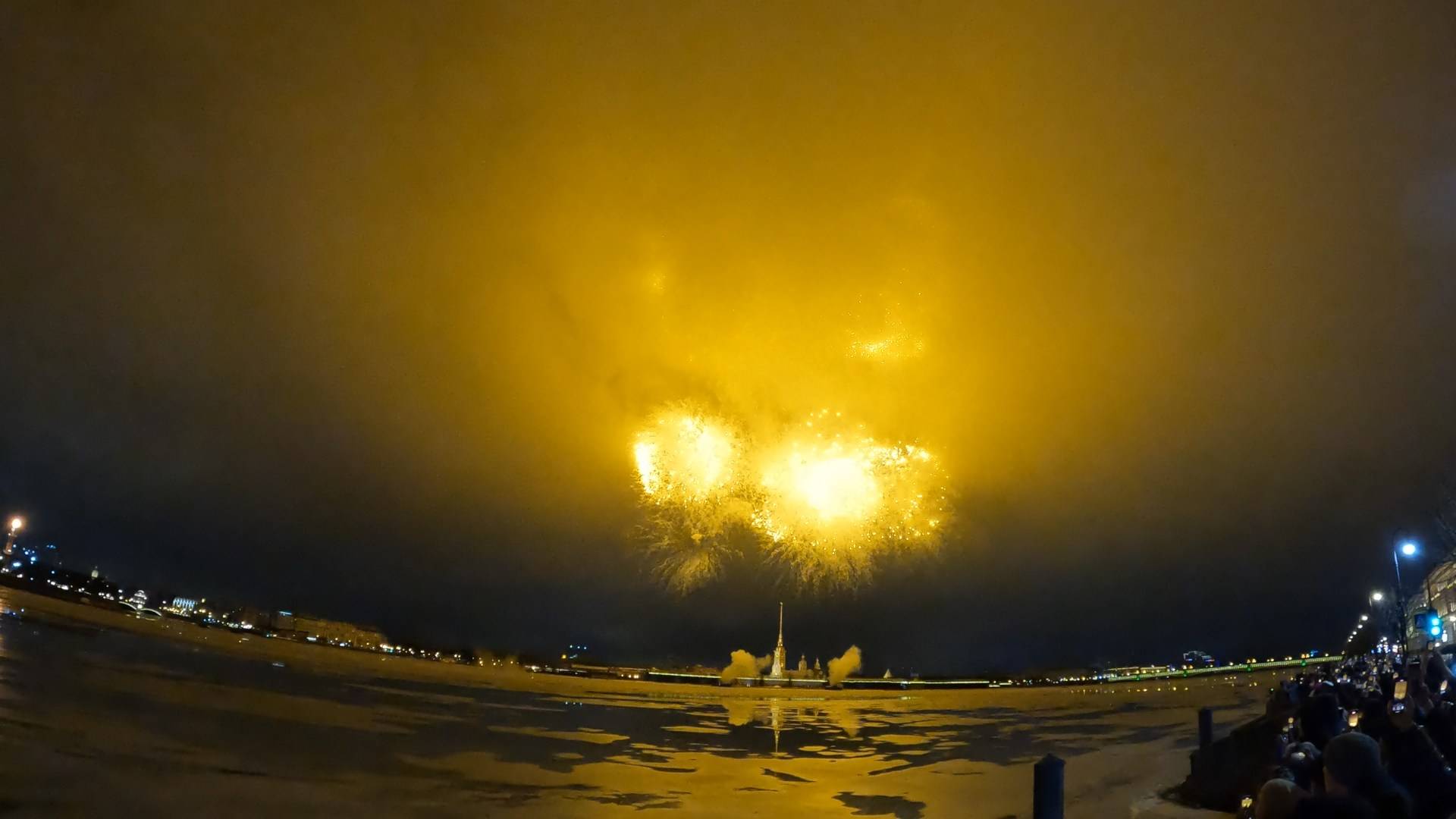 Санкт-Петербург Салют в честь 81-й годовщины снятия блокады Ленинграда.