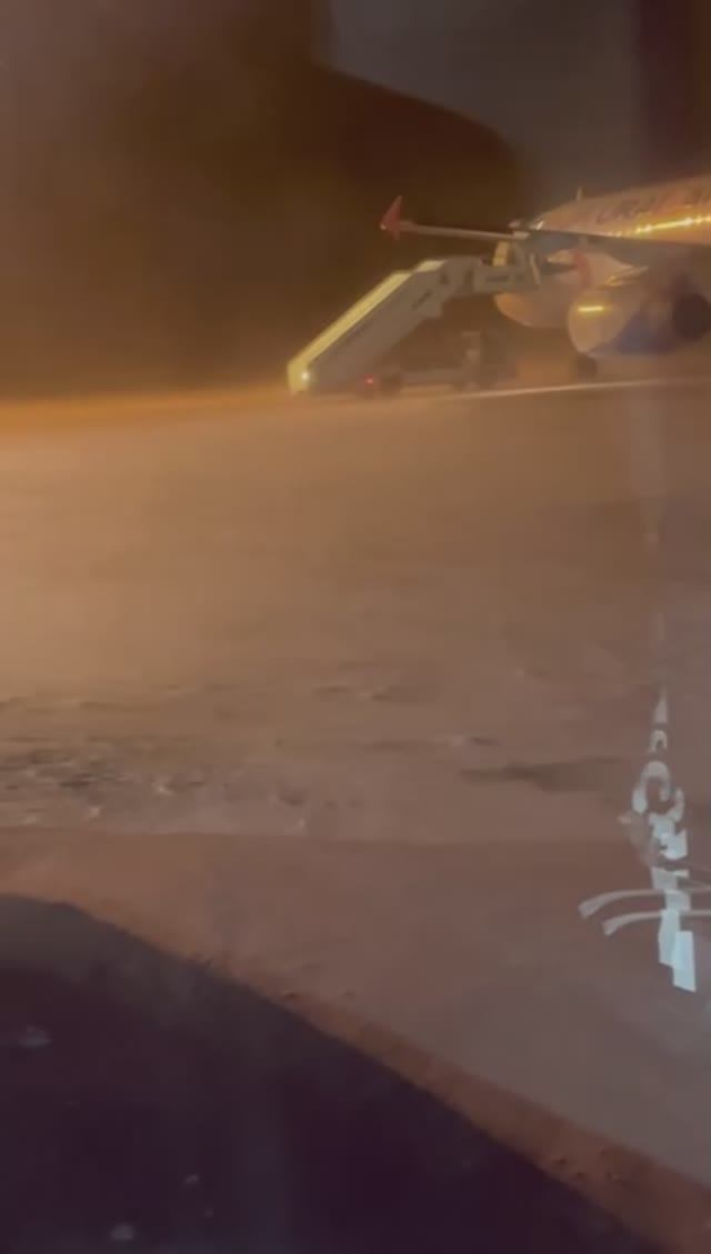 Перелет. Барнаул, метель.