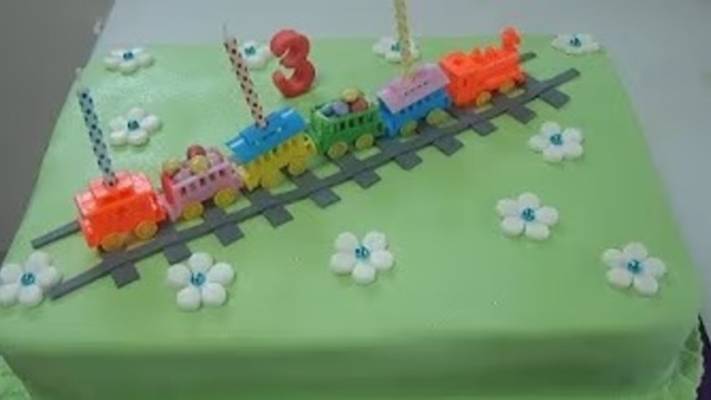 Торт с паровозиками. Маринкины творинки