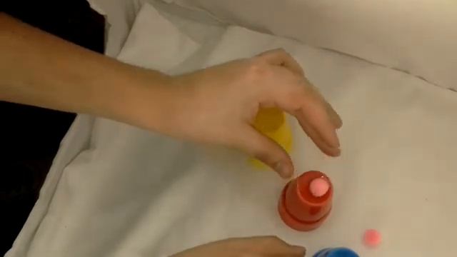 M5745 Стаканы и шарики большие R66 (ID OZON 76361)