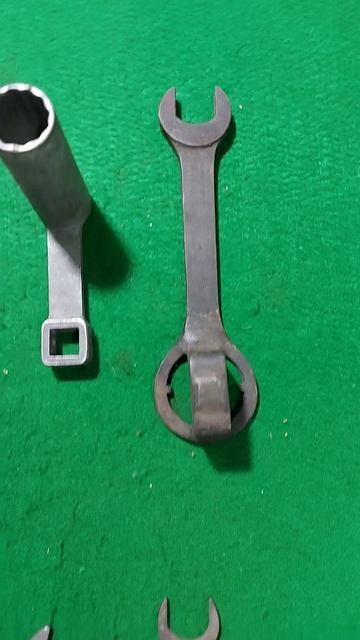 Специальные гаечные ключи СССР (1)