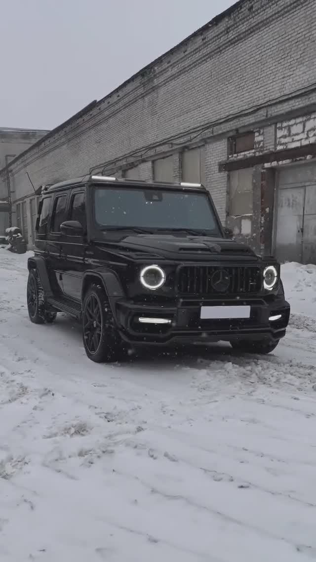 Mercedes-Benz G63 с полным карбоновым обвесом Renegade Design!