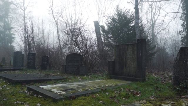 Красивое стихотворение Цветаевой о жизни и смерти "Прохожий"