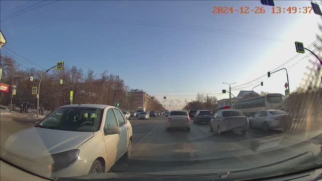 Чуть не устроил лобовое_26 декабря 2024