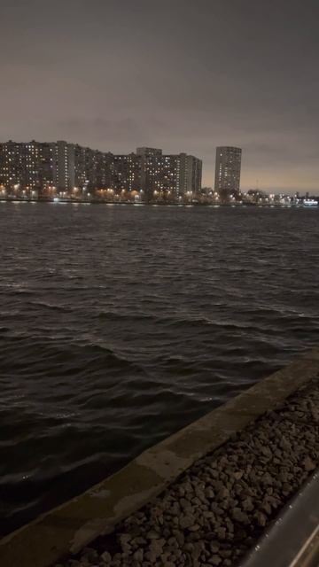 #Shorts Москва-река // Необычайная красота ночной набережной //