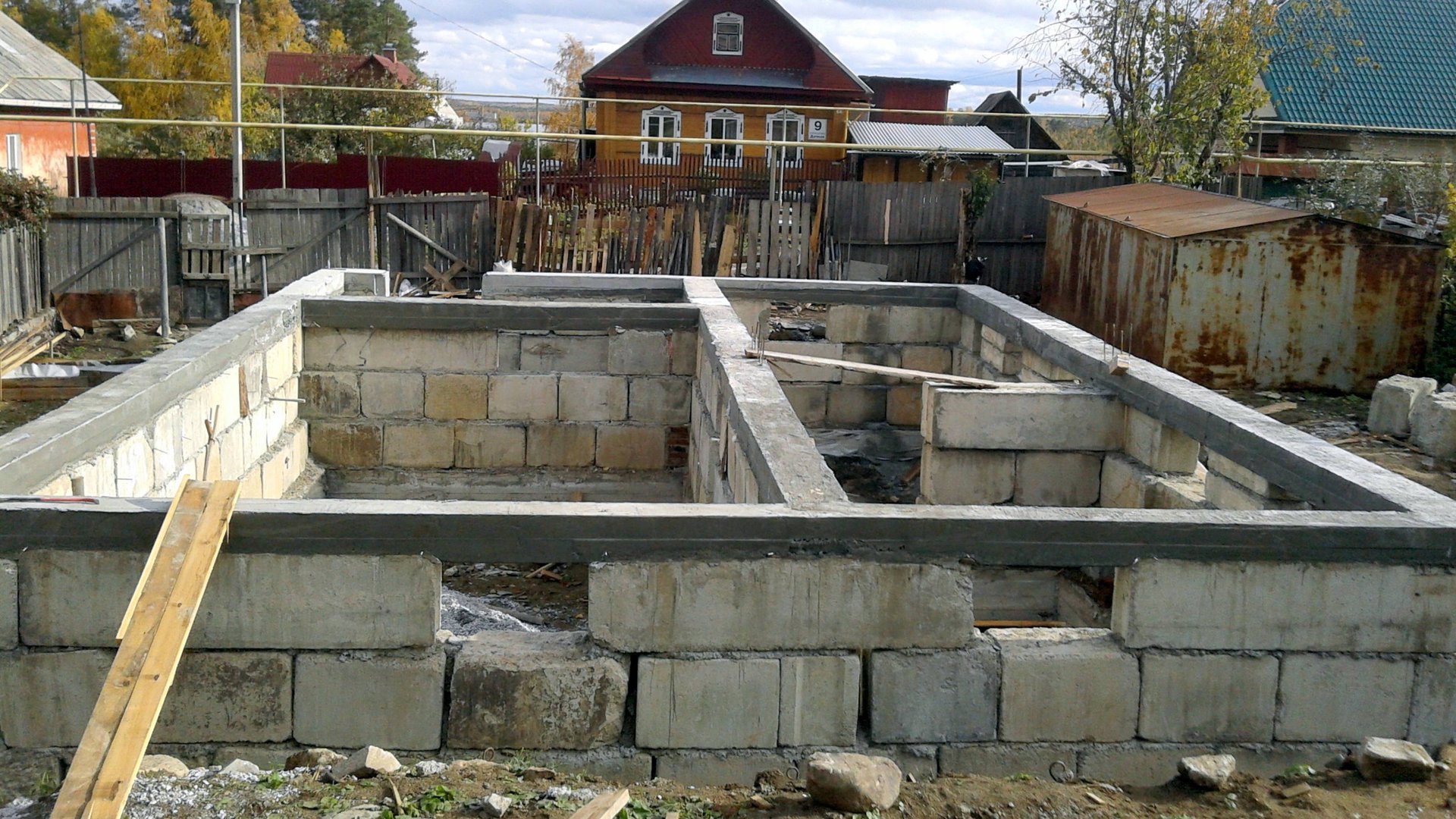 свой дом с подвалом цоколем или без все важные за и против