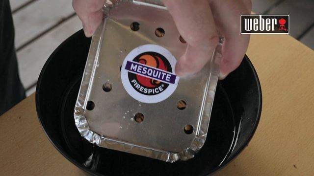 Форель запечённая в листьях хрена на угольном гриле Weber. Влад Пискунов.