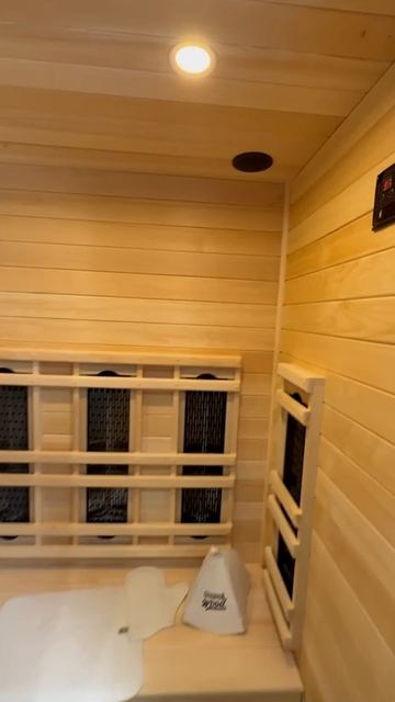 Двухместная инфракрасная сауна "Comfort" из кедра с керамическими излучателями