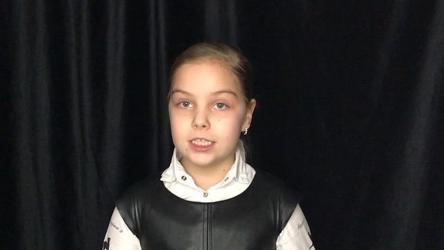 Полина Богенс читает басню И.А. Крылова "Волк и кот"