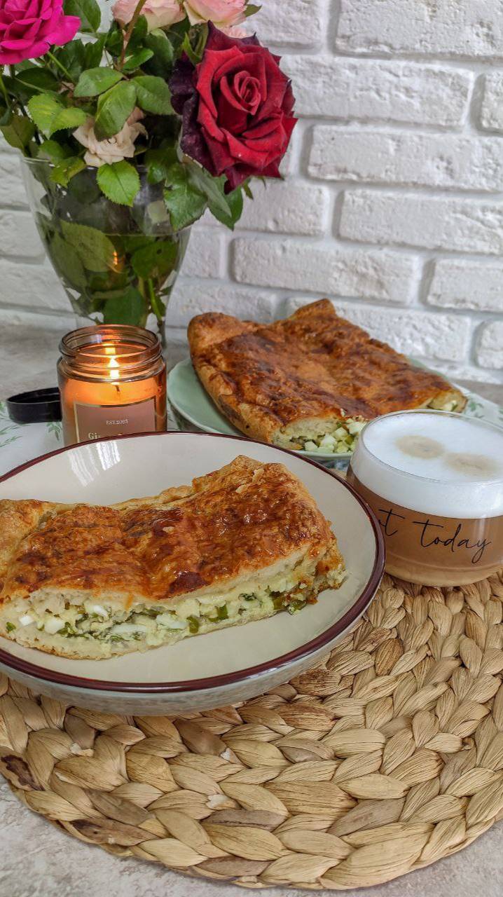 Пирог с зелёным луком и яйцом 🥮