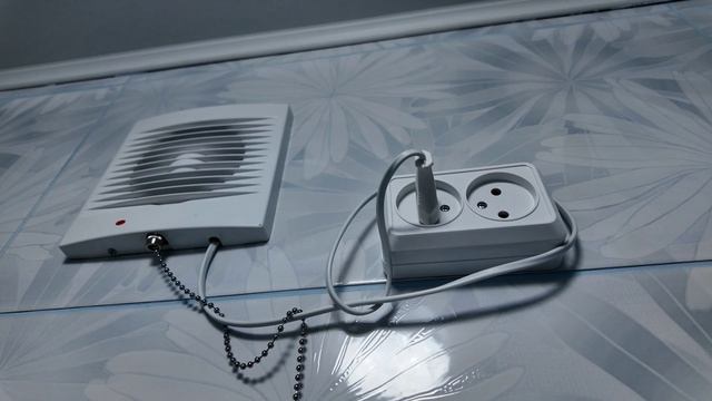 Устанавливаем розетки, шкафчики,короба 🏠👷♂️