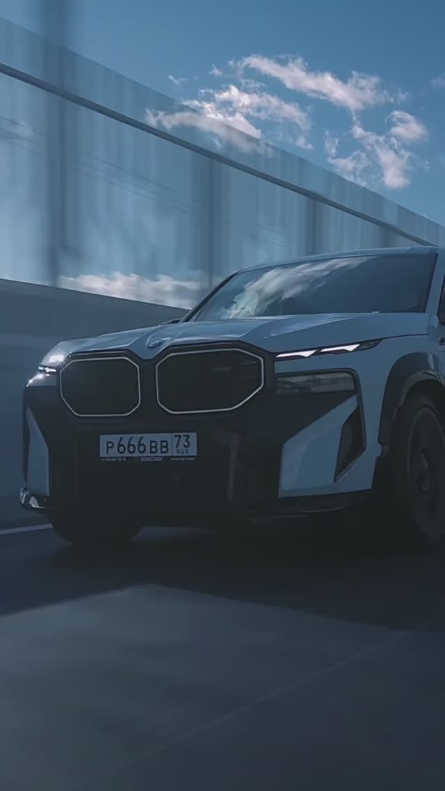 Брутальный тест BMW XM Renegade edition D3 от @smotraTV!
