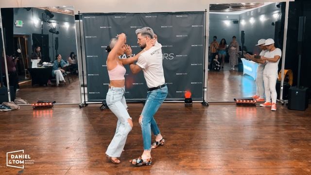 Mal De Amore Bachata - Vicente Garcia  Daniel y Tom Bachata Groove [Washington DC]