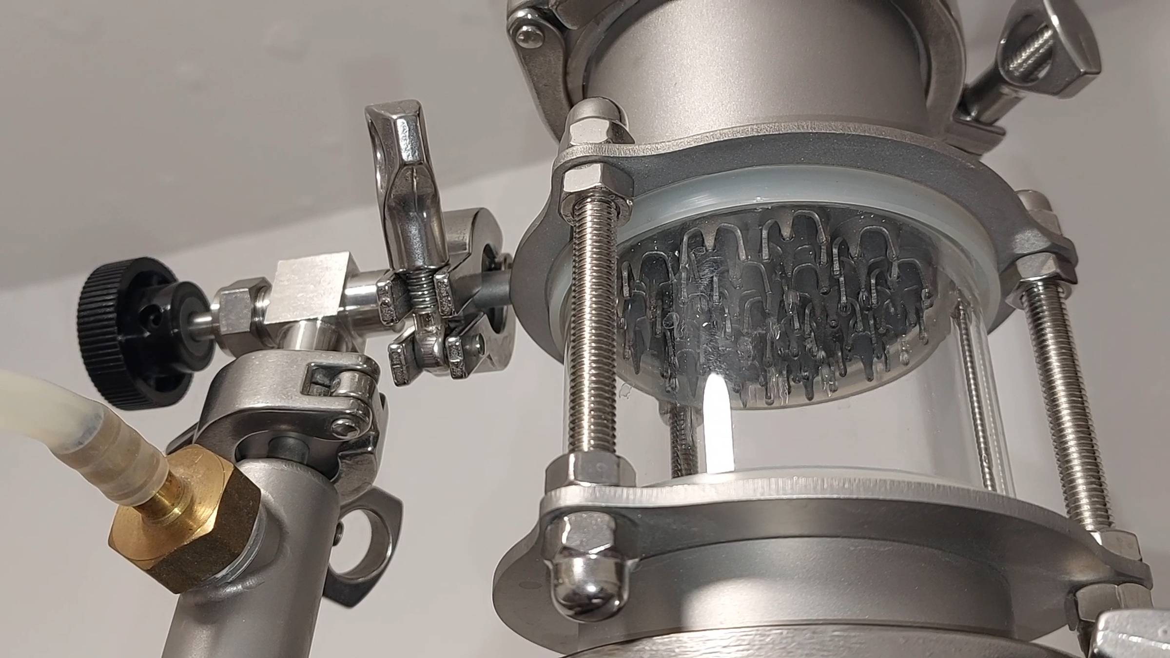 А вы знали,что получить Спирт 96% в домашних условиях очень просто! Ректификация на 3D колонне.