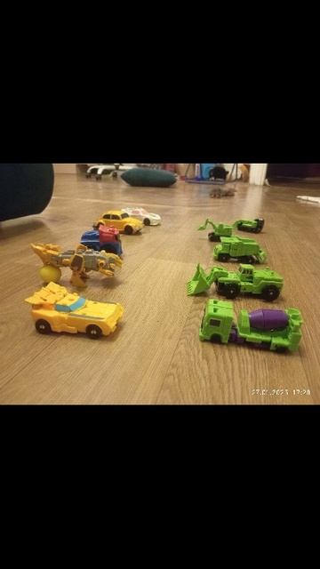 Бамблби против миксер бот