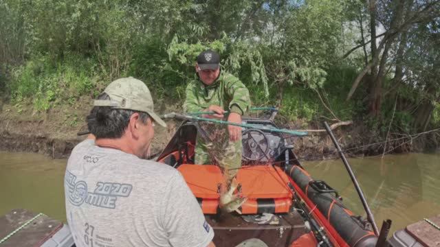 4-я Серия и Конец Фильма. Рыбалка в протоках реки Обь. Сузун, начало августа 2024.