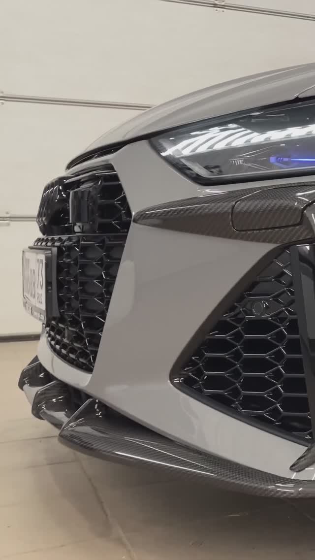 Audi RS6 C8 Renegade полное карбоновое исполнение.