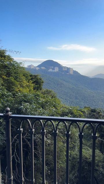 По пути на пик Виктории