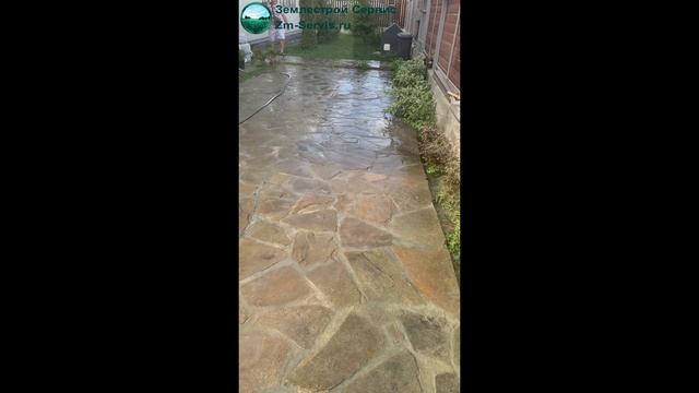 Укладка искуственного камня.