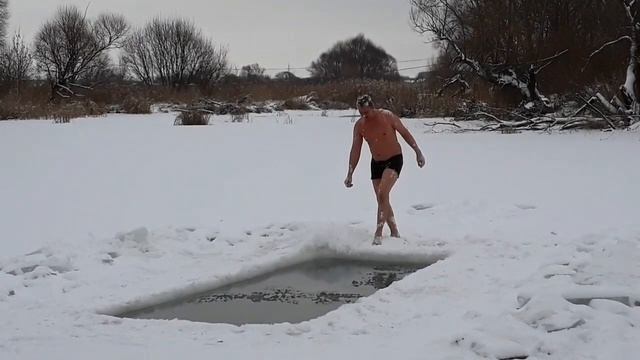 ❄️Согреваюсь ❄️перед❄️ прорубью❄️❄️❄️❄️