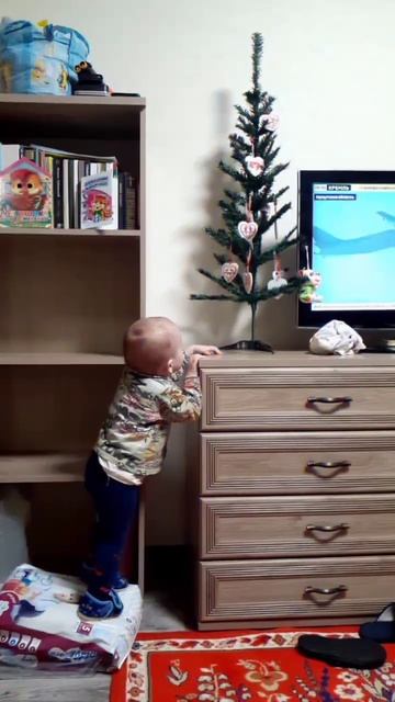 ЁЛКУ УРОНИЛ @Romchick242 #shorts #tiktok