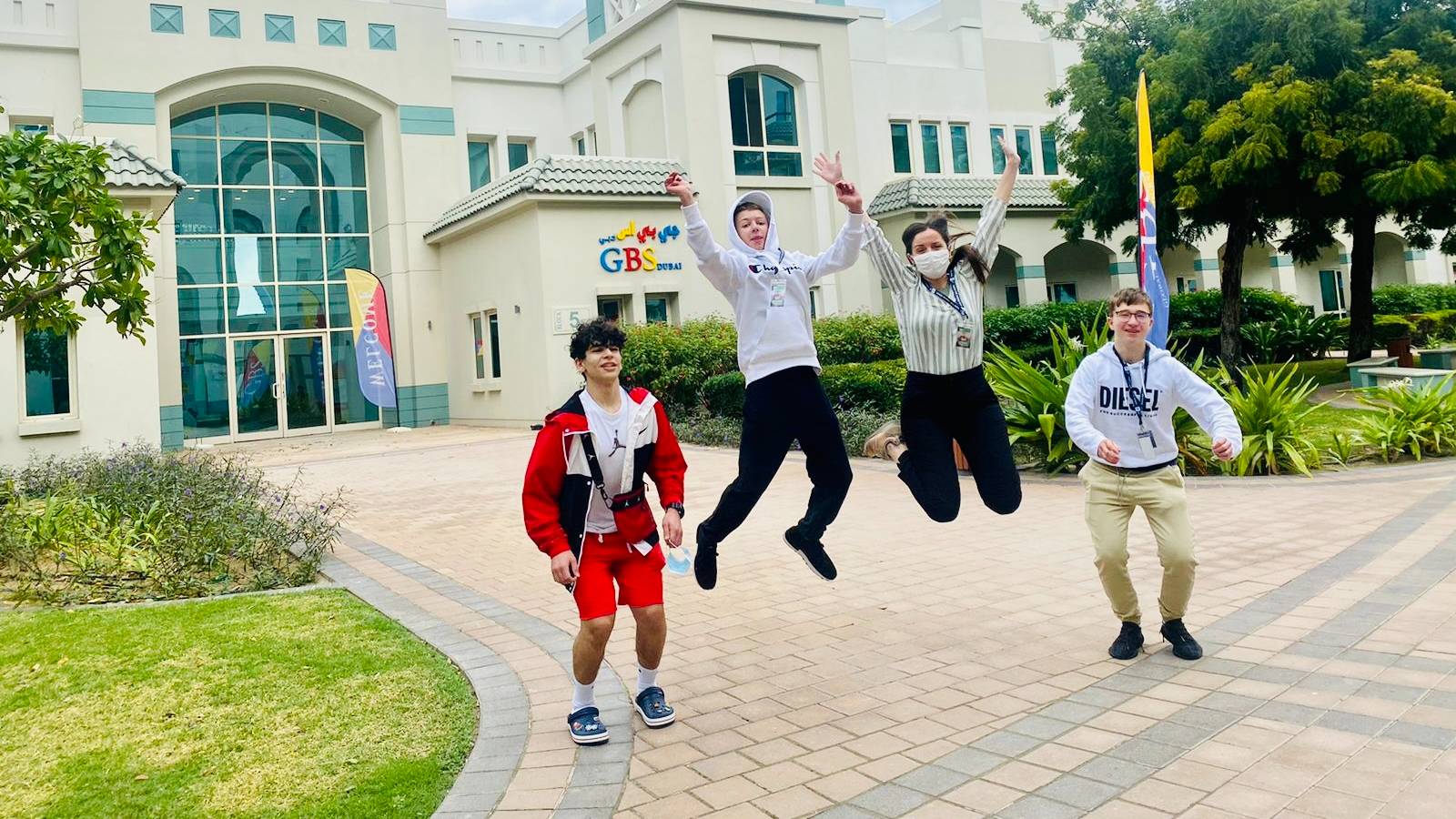 Языковой лагерь English Path в ОАЭ