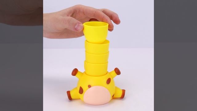 LP201818386 Падающий жираф