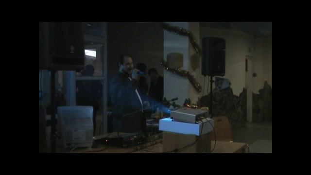 Снег кружиться