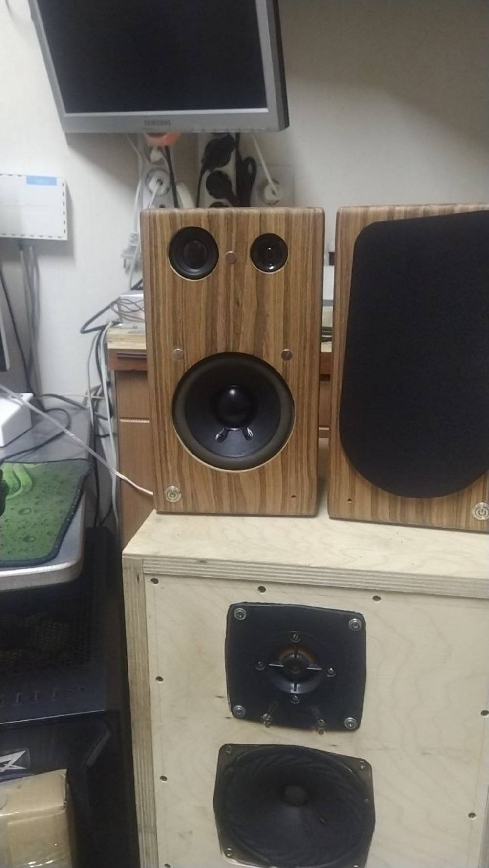 Тест звучания акустики 5Е акустик, Стерео блютуз колонки. Запись c рекордер Zoom H4n