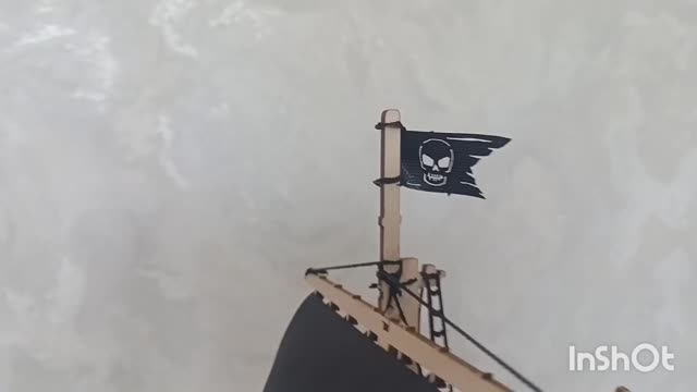 Деревянный корабль фирмы Lemmo