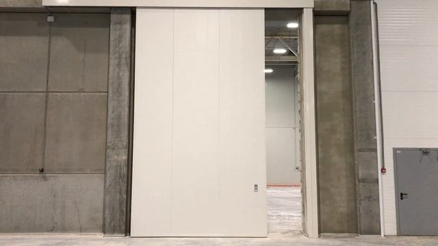 Откатные противопожарные одностворчатые ворота МВА на предприятии и складе. Огнестойкость EI60